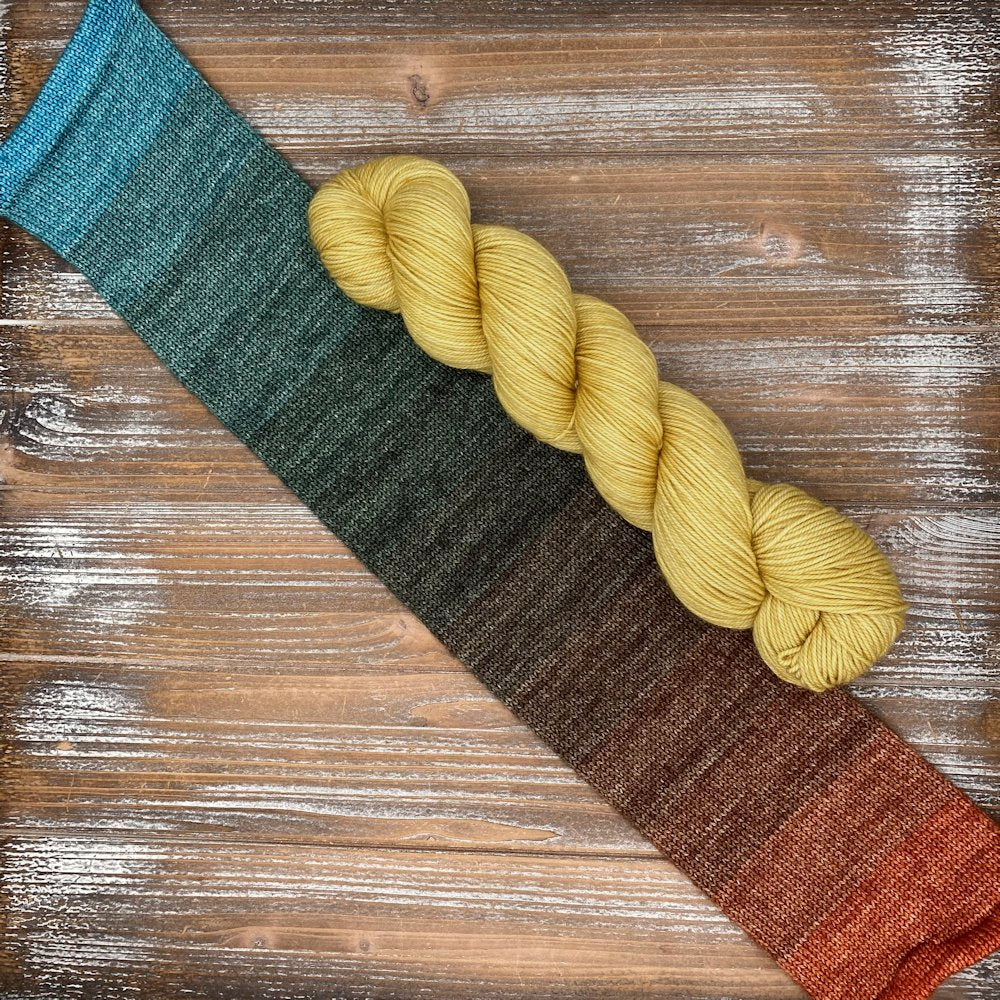 Spiced Honeycomb Cowl Yarn Kit - Chesapeake Bay & Tuscan Gold - Fiber ...